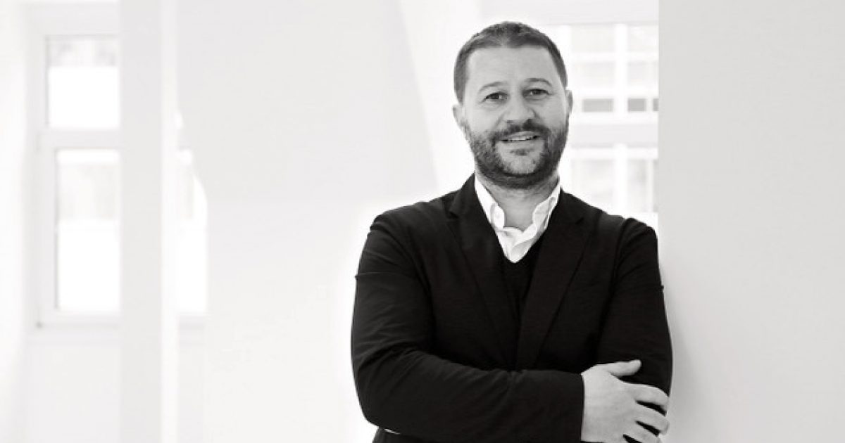 Jon Fielding attends Insightful'19 event by Revo | News