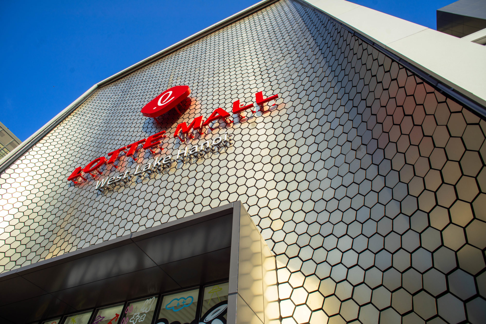 河内乐天西湖购物中心：一个充满活力的城市中心在越南首都揭幕 | 新闻