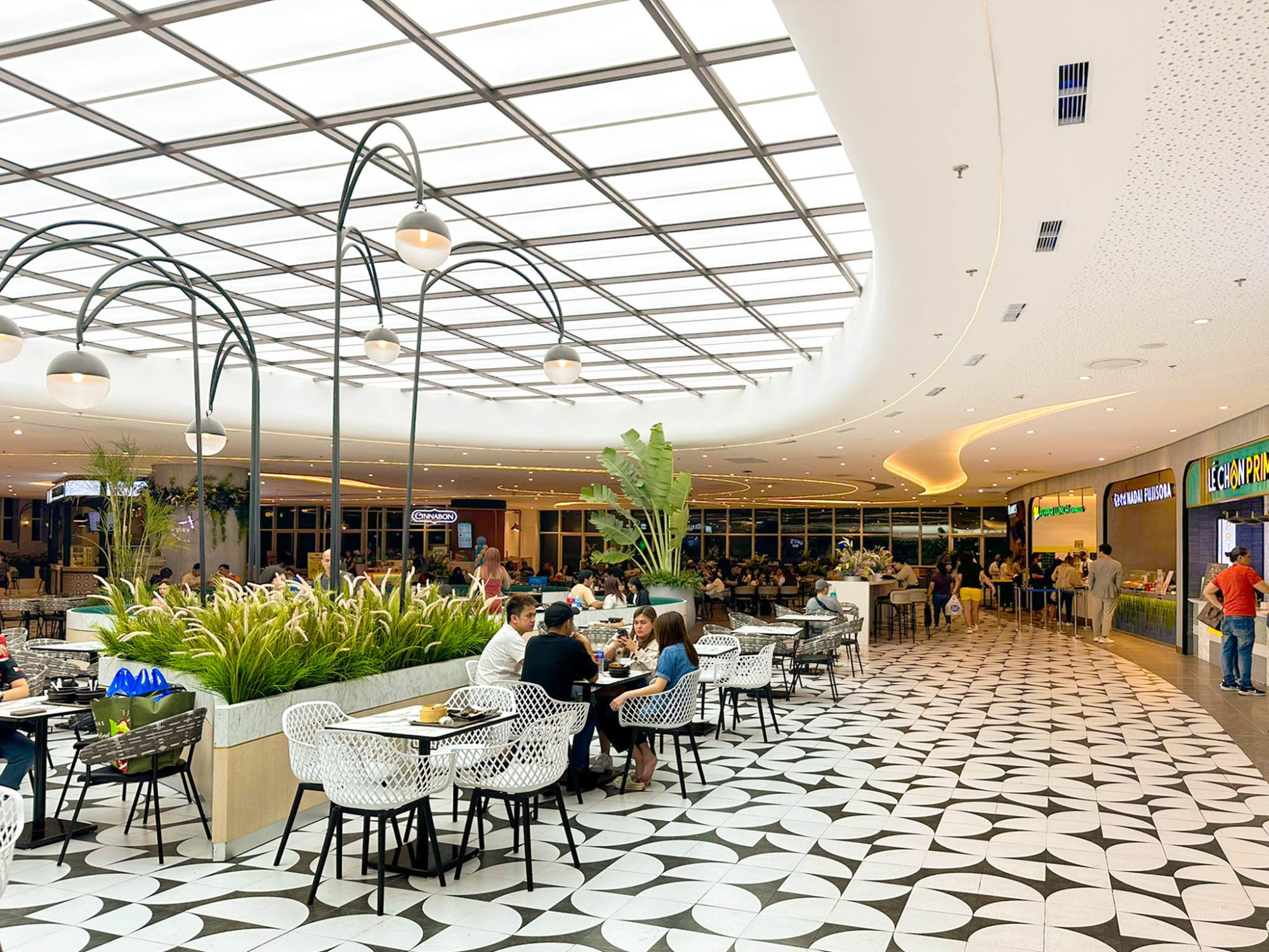 SM Aura Food on Four, Manila, Philippines | Our work | Benoy